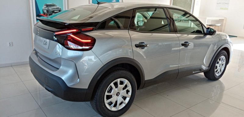 C4 LIVE PACK 1,2 PureTech 100k - předváděcí vůz | Unikom